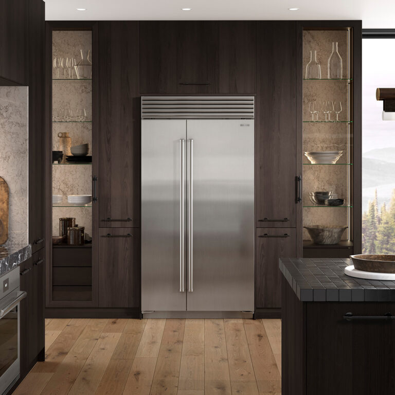 Side-By-Side Refrigerator & Freezer With Internal Dispenser & Ice Maker ...